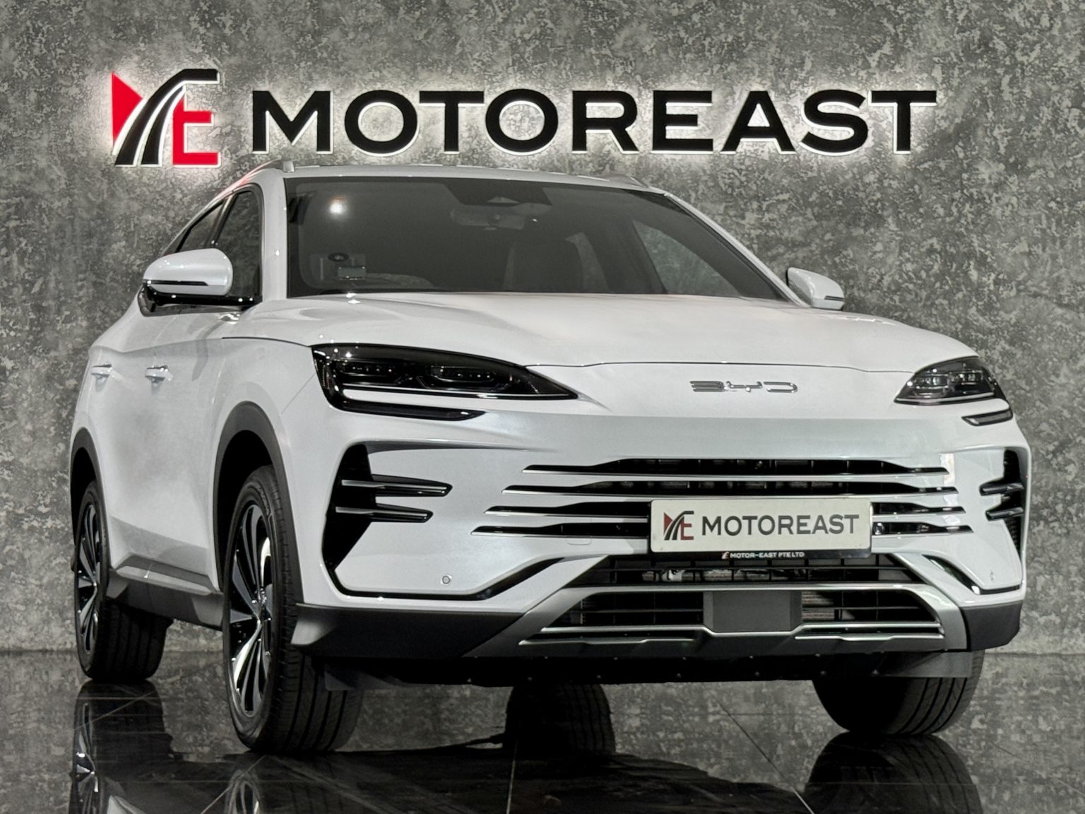 BYD SEALION 6 DMI - BYD MotorEast